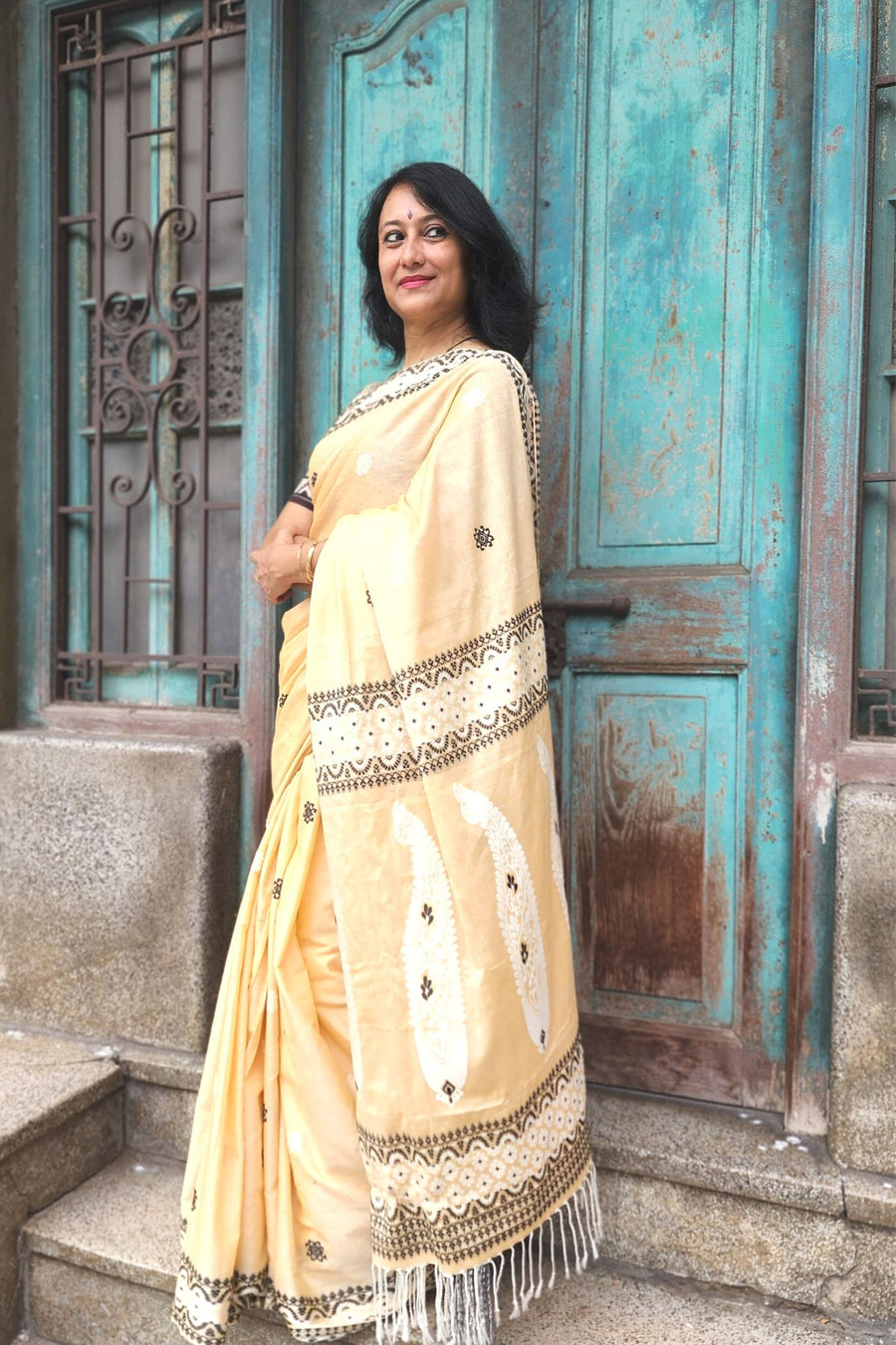 Buy Assam Sarees online | Nameg